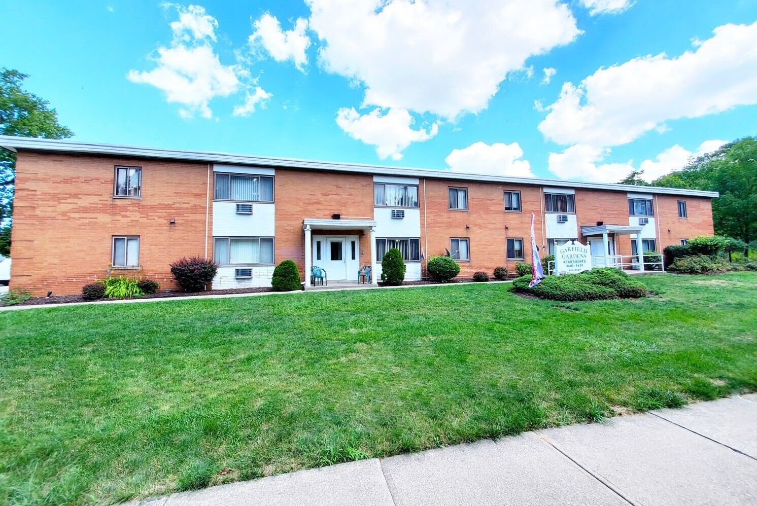 Smartland One3One Apartments | Garfield Heights, OH